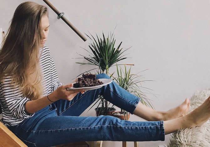 Perché ingrassiamo in questo periodo di pandemia: ormoni e stress ci ...