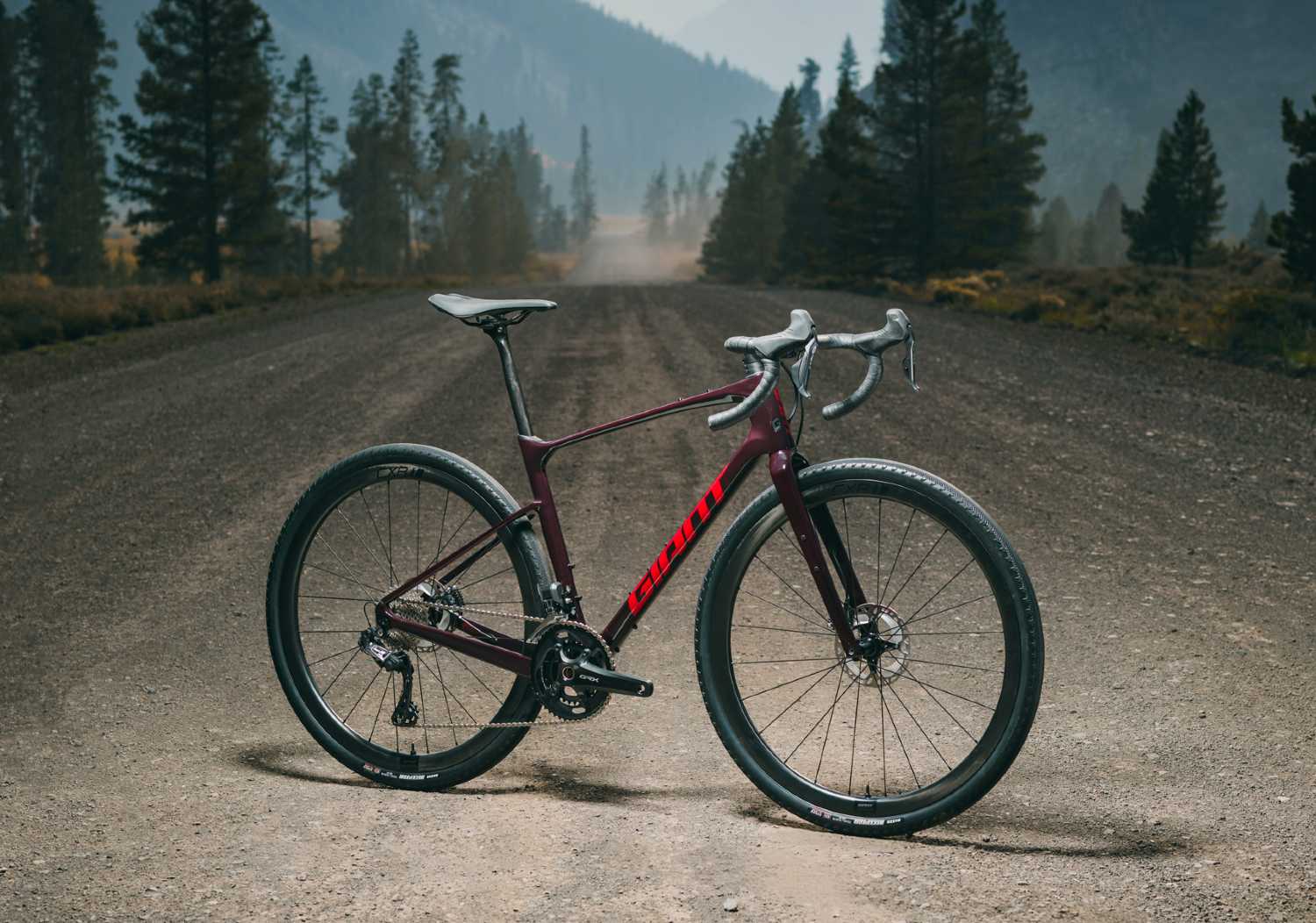 Le nuove Giant Revolt Advanced: le gravel leggere e veloci - SportOutdoor24