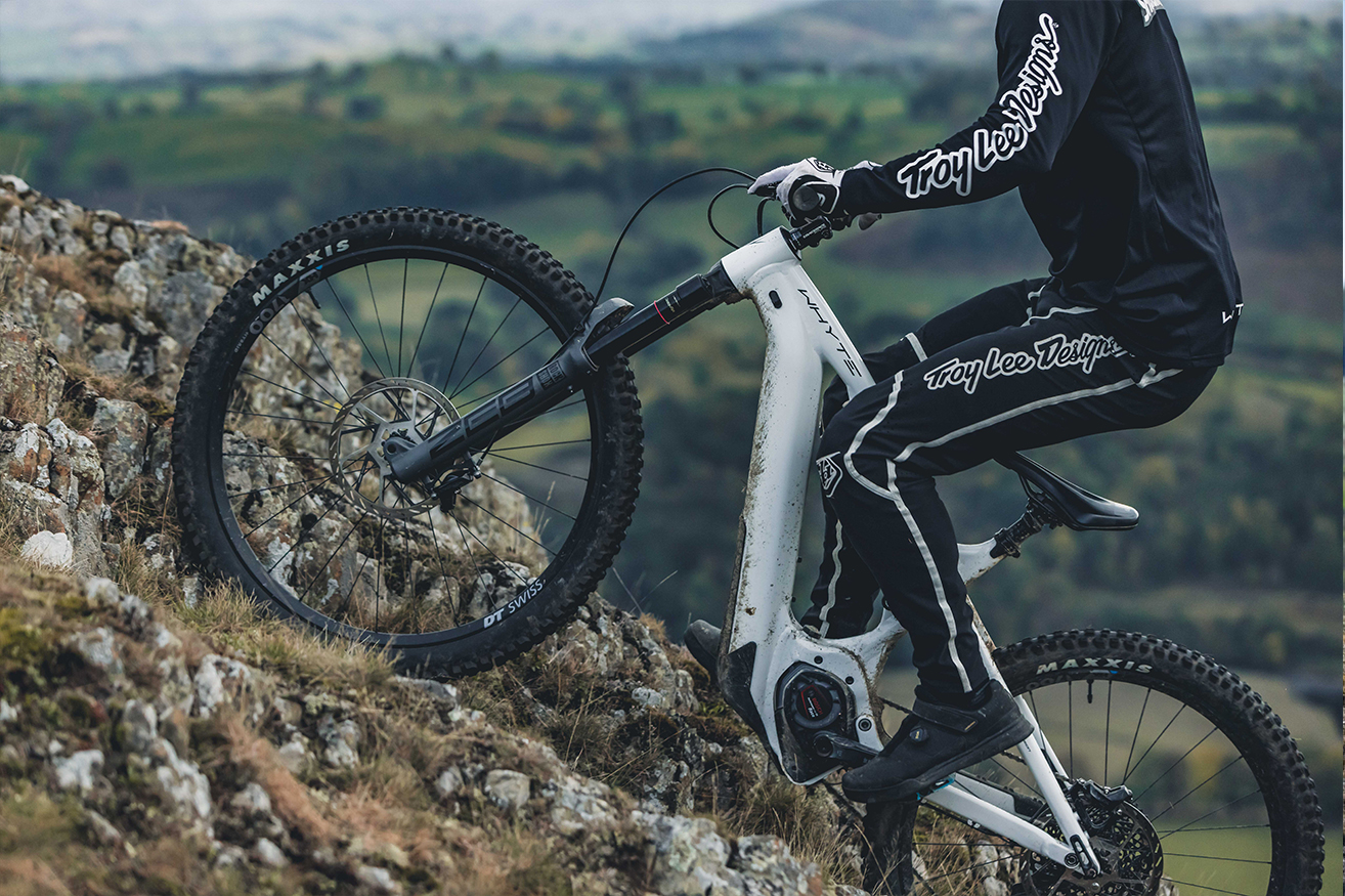 Finalmente anche in Italia le e-bike di Whyte Bikes - SportOutdoor24