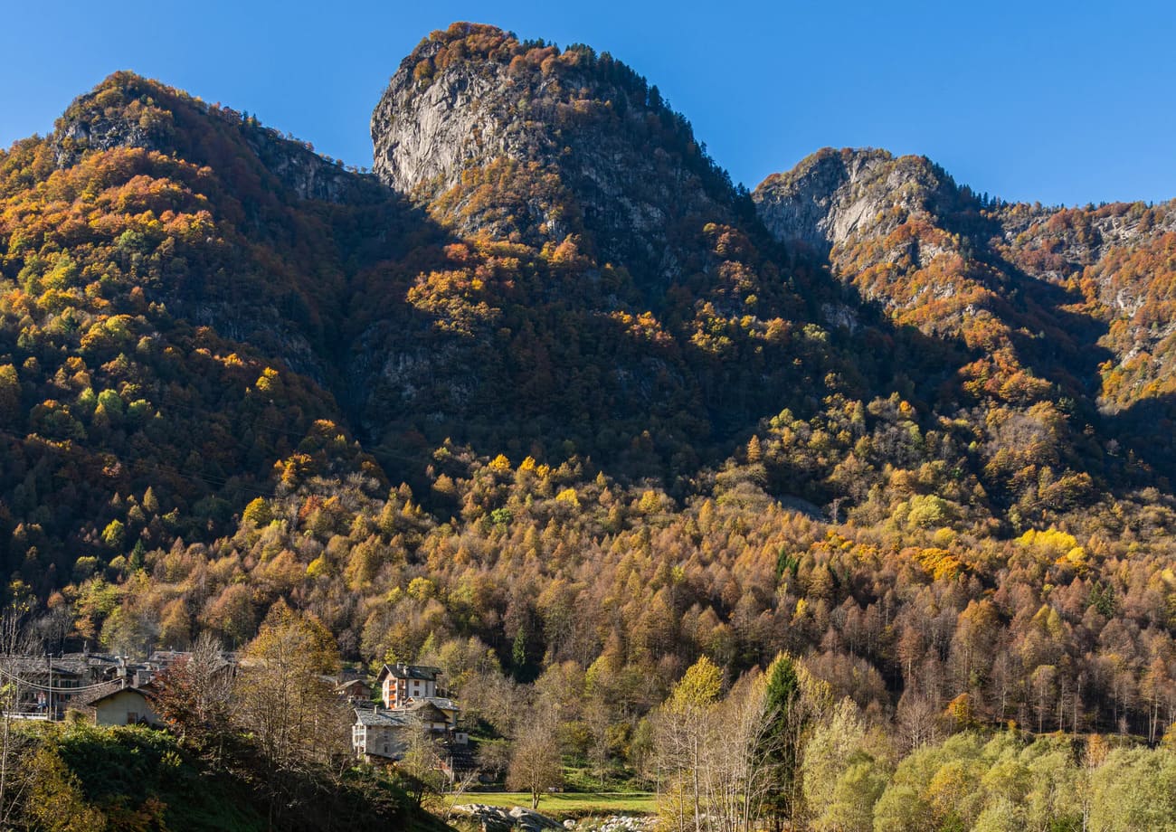 Queste escursioni in Valsesia sono perfette per l'autunno: trekking tra ...
