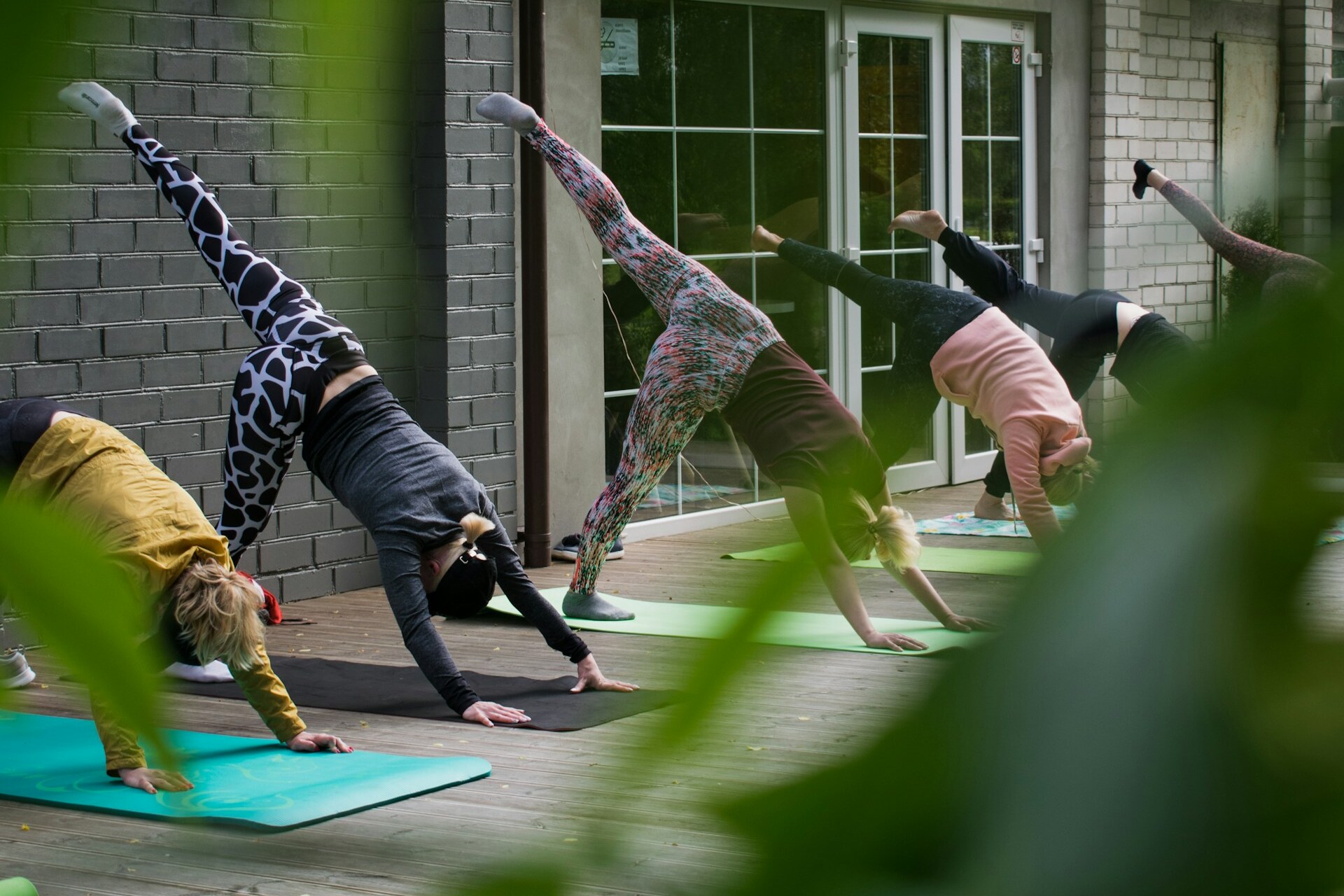 Tipi di yoga a confronto: quale aiuta forza, equilibrio o relax