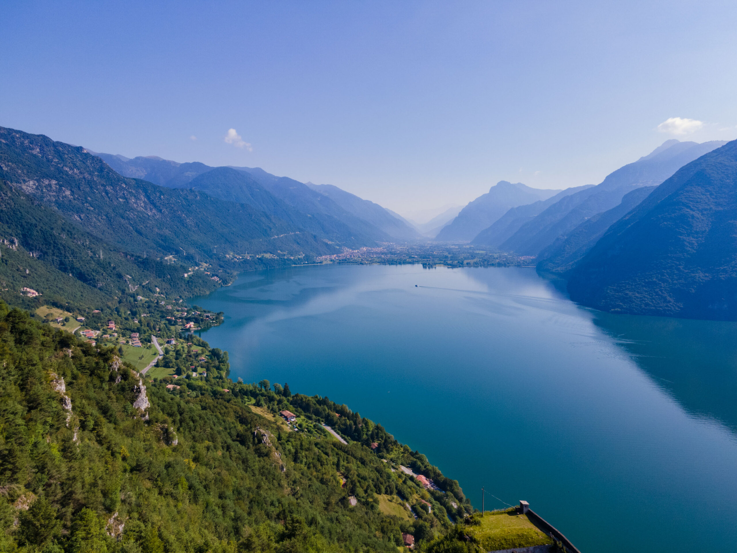 Lago d’Idro, il lato segreto della Lombardia, dove l’autunno è ancora ...