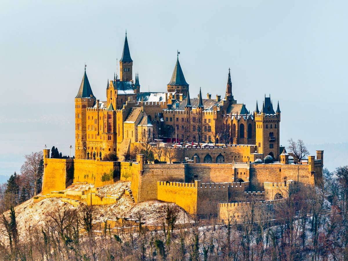 Castello di Hohenzollern in Germania: storia, visita e informazioni ...