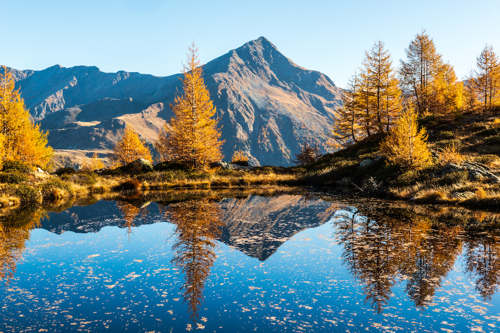 I laghetti del Servizio: il segreto più bello della Valchiavenna in autunno